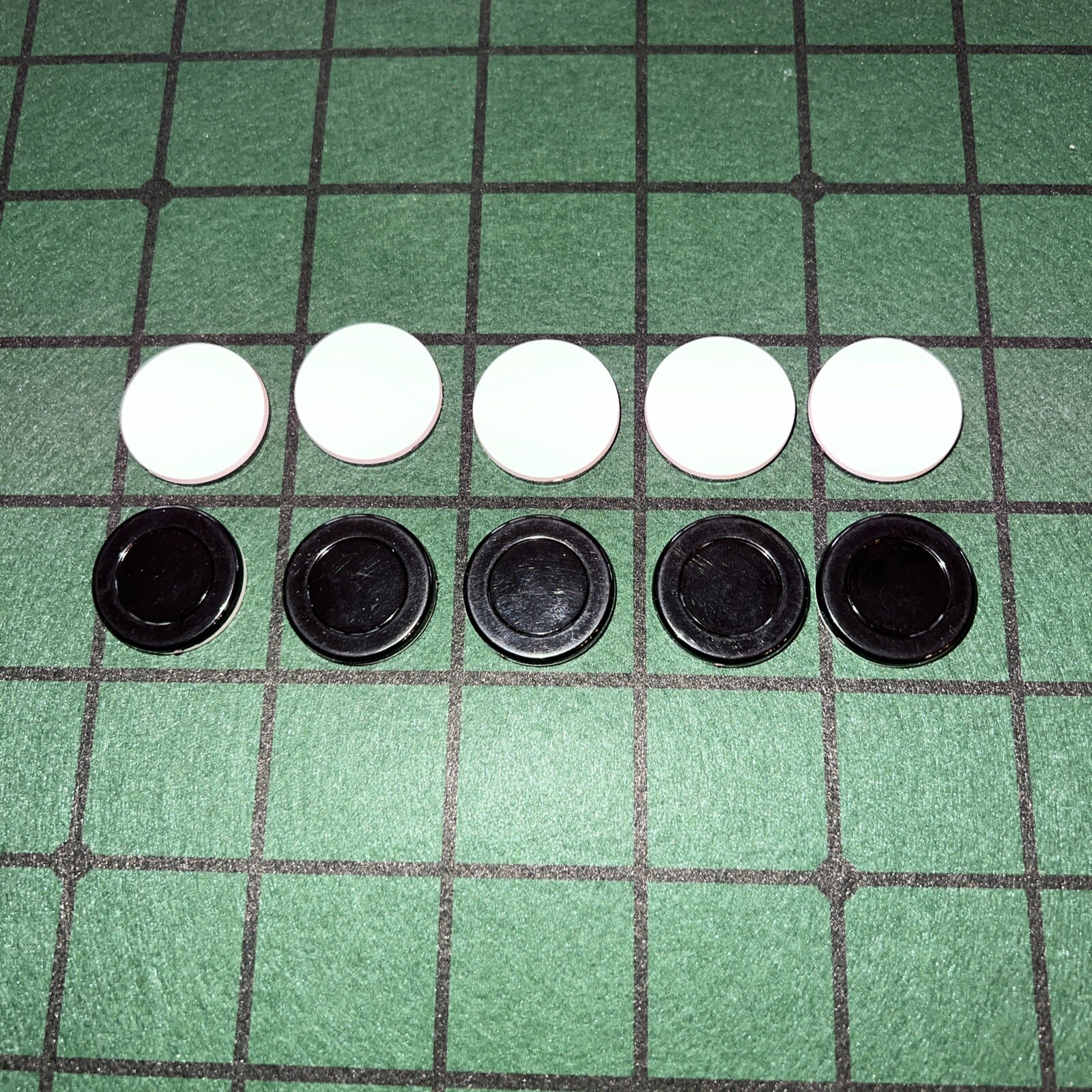 10 Othello Game Pieces Replacement Lot Parts Black and White Discs ...