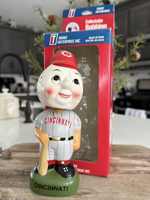 Cincinnati Reds MR. RED Mascot TEI Hand-Painted Nodder Green Base ...