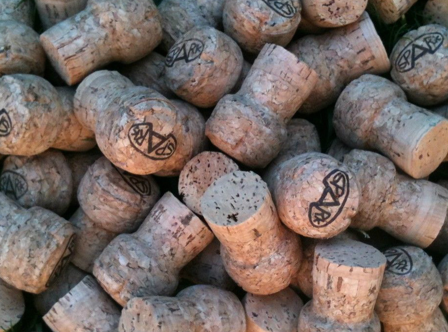 50+ Champagne Corks – Excellent Clean Condition wine balsa craft ...