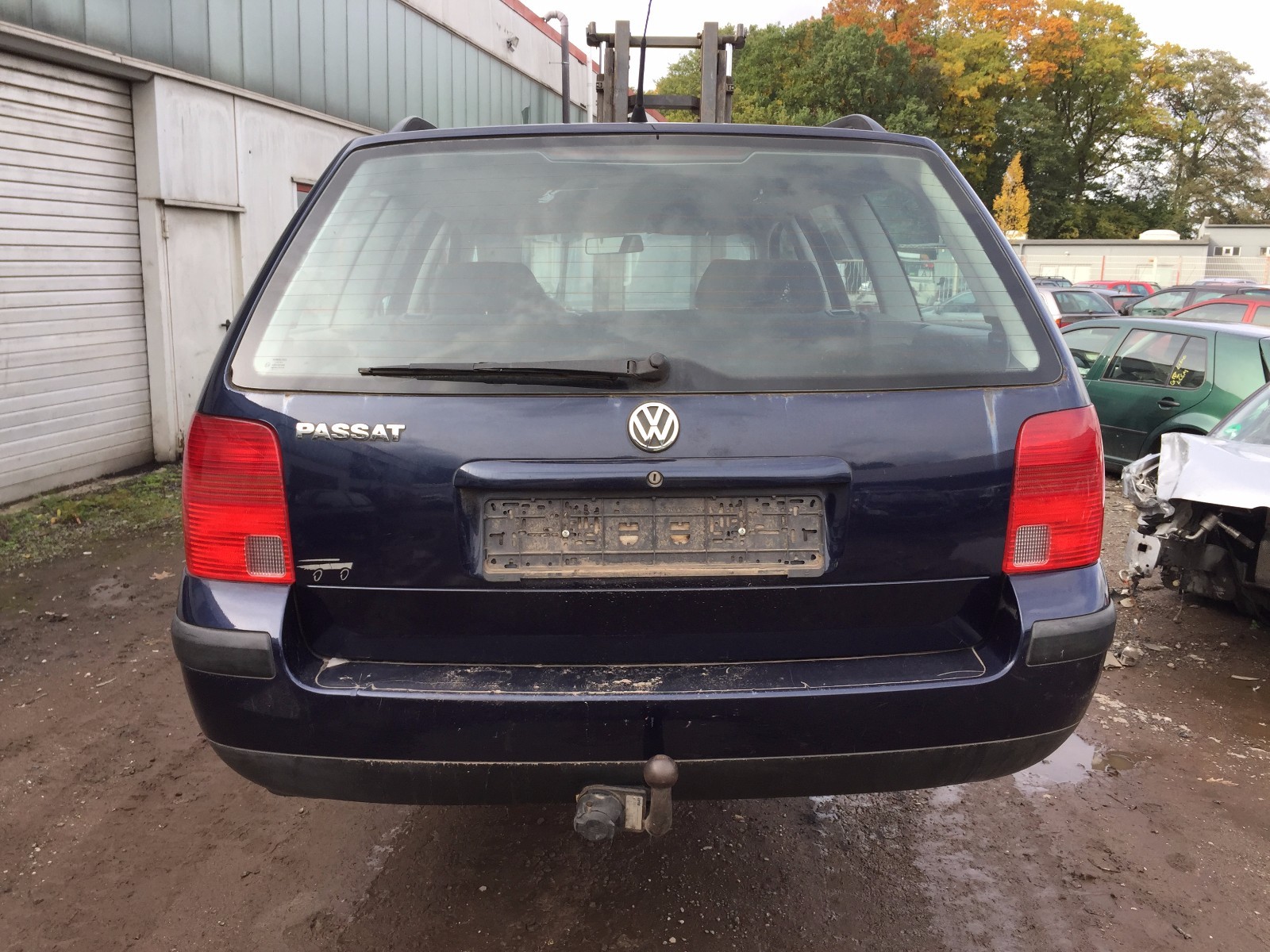 VW Passat 3B kombi Heckklappe in blau LN5Y mit Rost!! | eBay.de