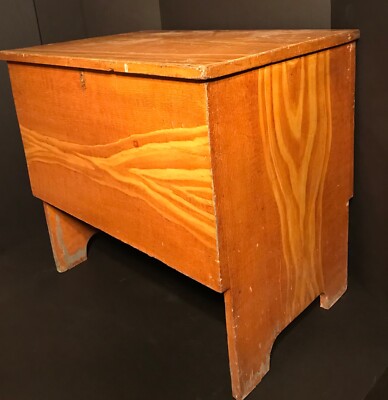 SPECTACULAR GRAIN PAINTED MIDWEST LIDDED CHEST,SQUARE NAIL PINE ...