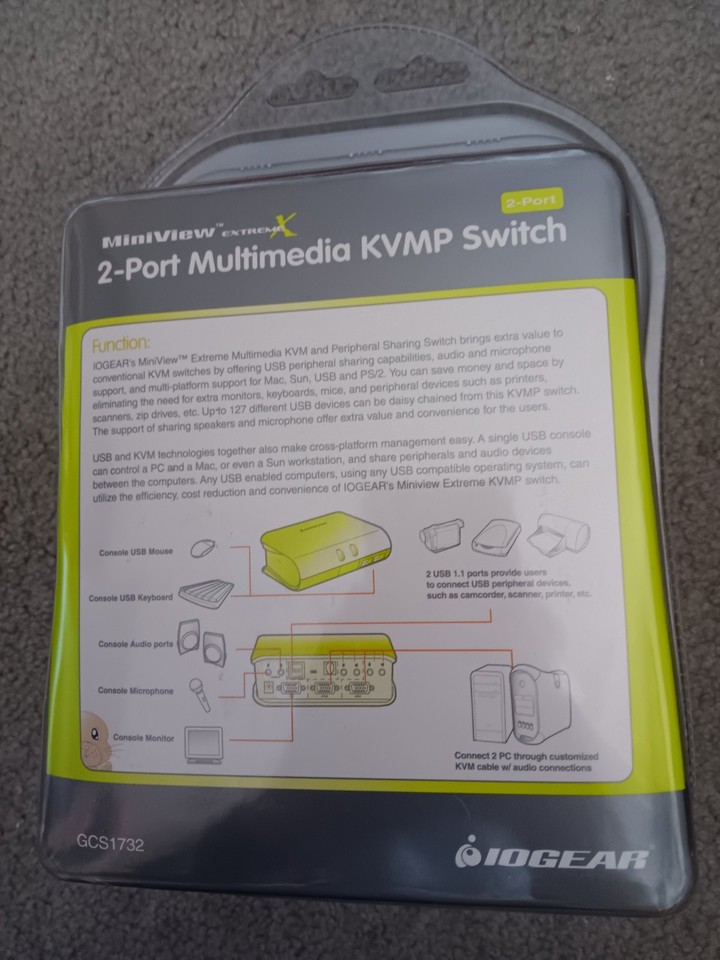 IOGEAR GCS1732 MiniView Extreme 2-Port USB and PS/2 KVMP Switch w ...