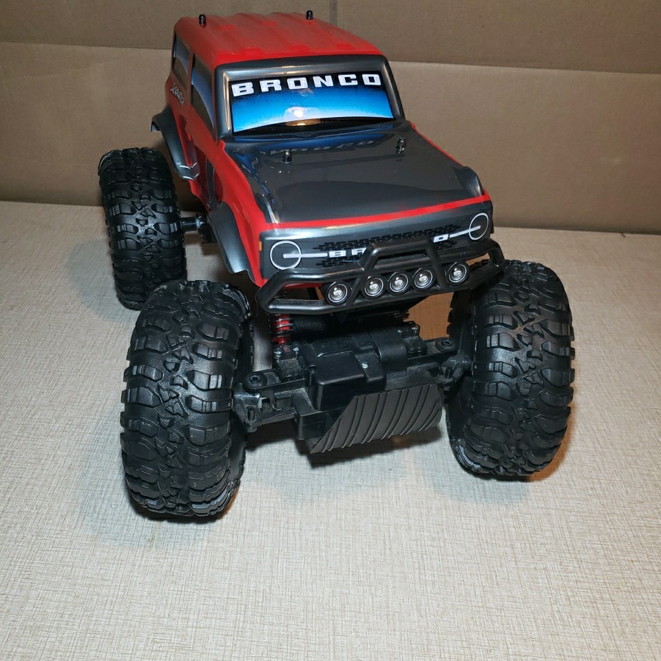 Maisto Ford Bronco Sasquatch 4x4 1:10 Scale Remote Control RC Truck *No ...