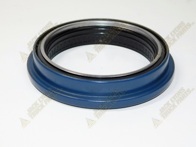 A1205P2590 Meritor RD20-145/RD23-160 Thrushaft/Output Shaft Seal (Front ...