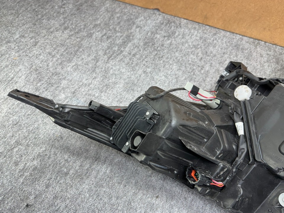 NISSAN PATHFINDER 2022-2025 OEM RIGHT PASSENGER LED HEADLIGHT LAMP ...