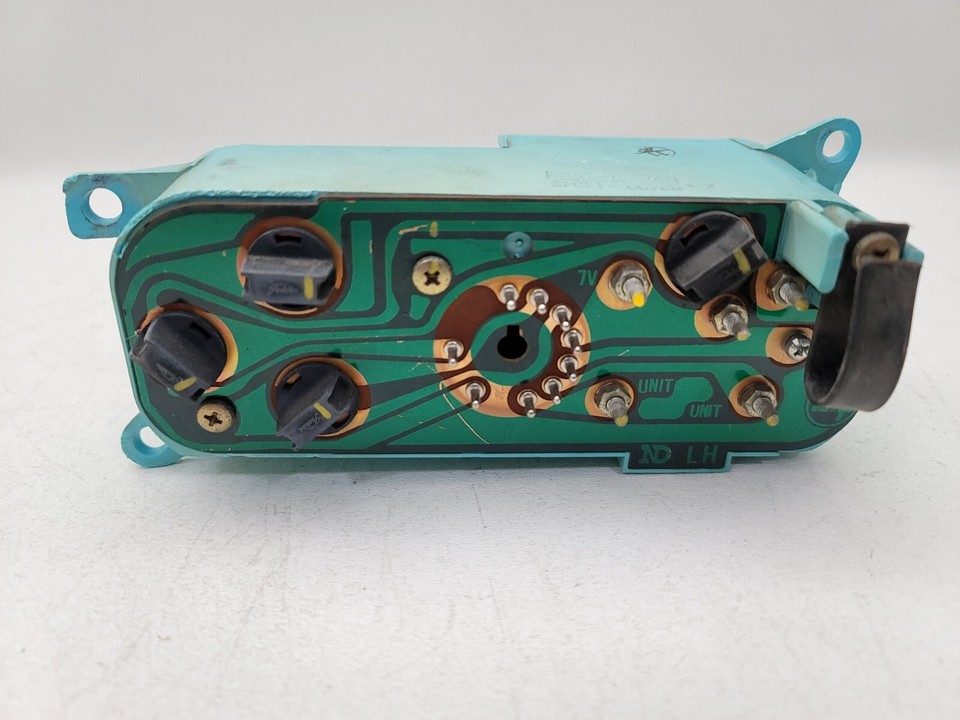 1976-1977 Toyota Celica GT RA24 RA29 instrument gauge cluster fuel oil ...