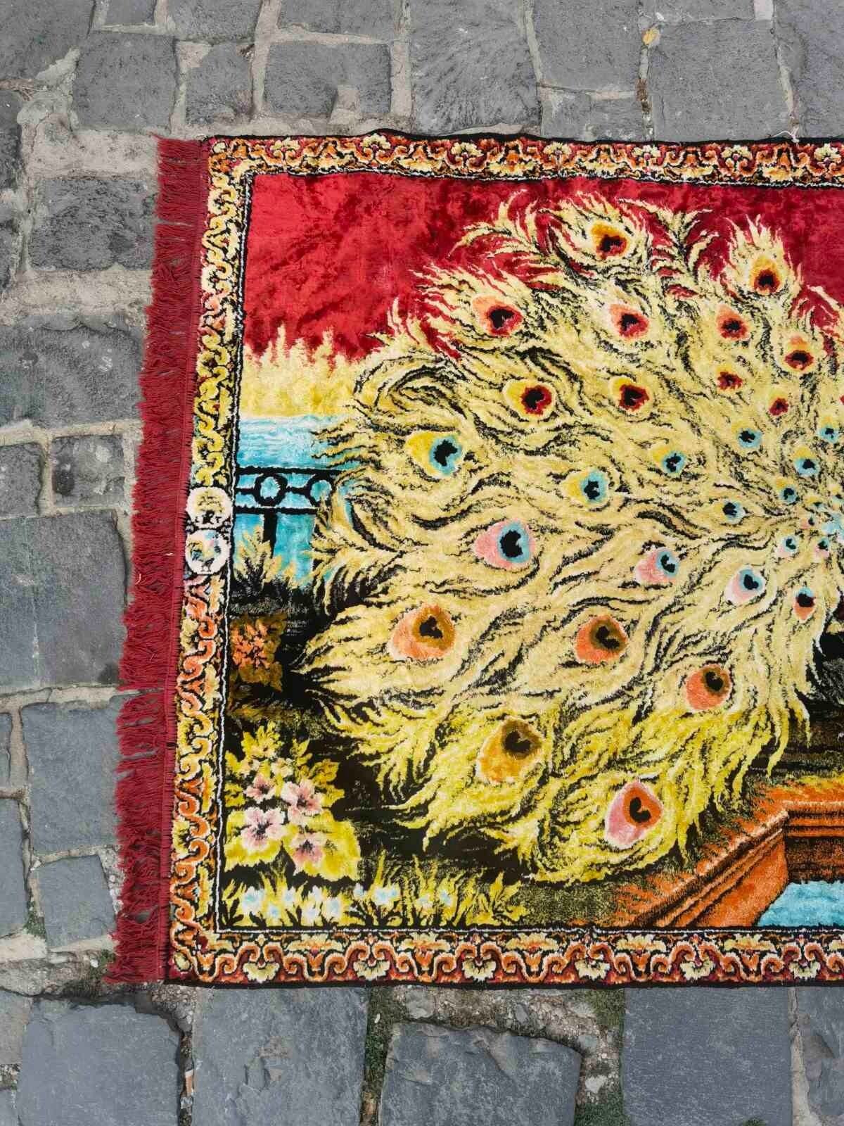 Vintage peacock tapestry, high quality Italian velvet 70's tapestry ...