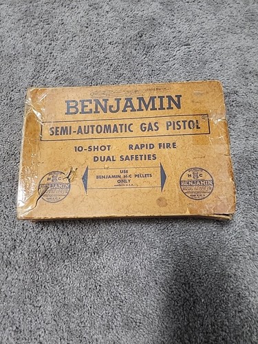 benjamin semi automatic 10 shot .22 pellet gas pistol model #422 W Box ...
