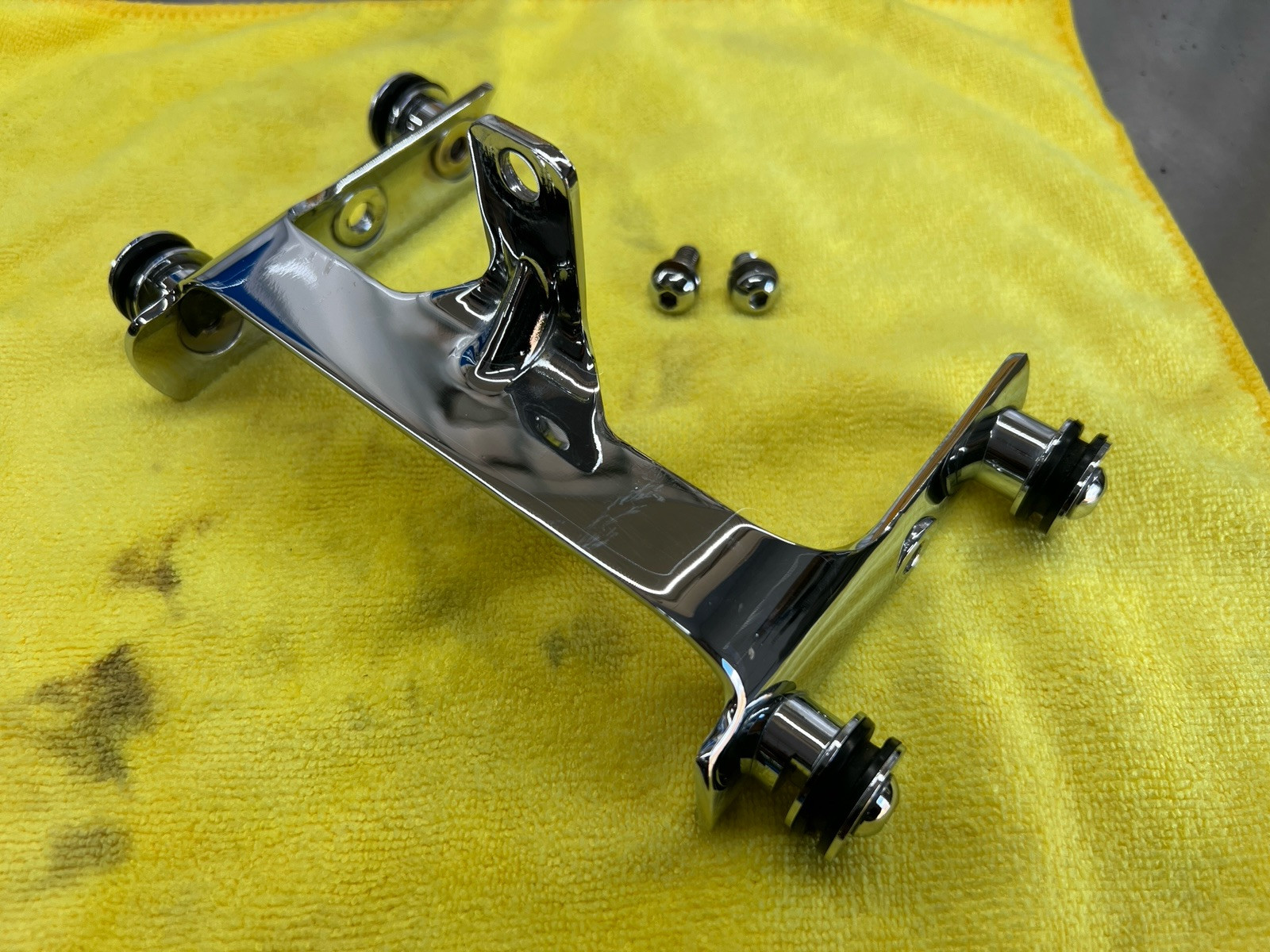 Harley davidson Heritage Springer Detachable Windshield Mounting ...