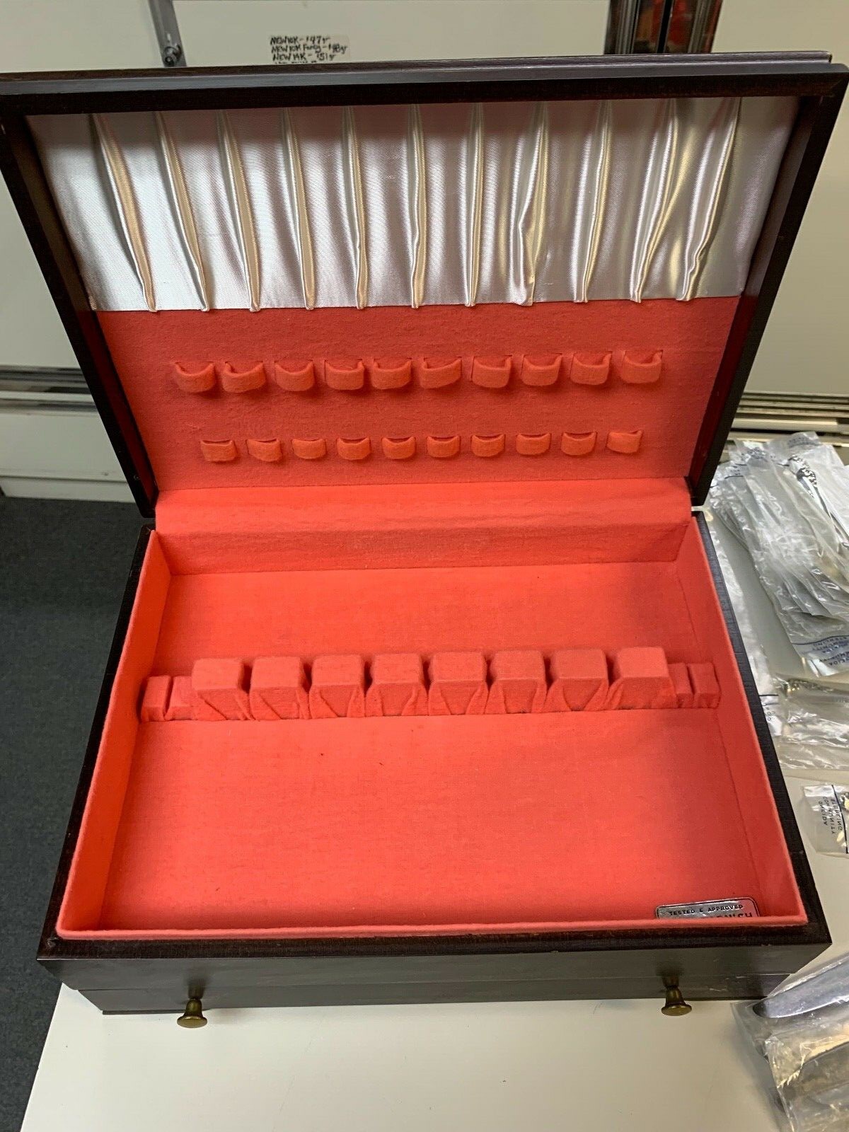 ONEIDA COMMUNITY STERLING SILVER ENGAGEMENT SILVERWARE SET WOOD VELVET ...