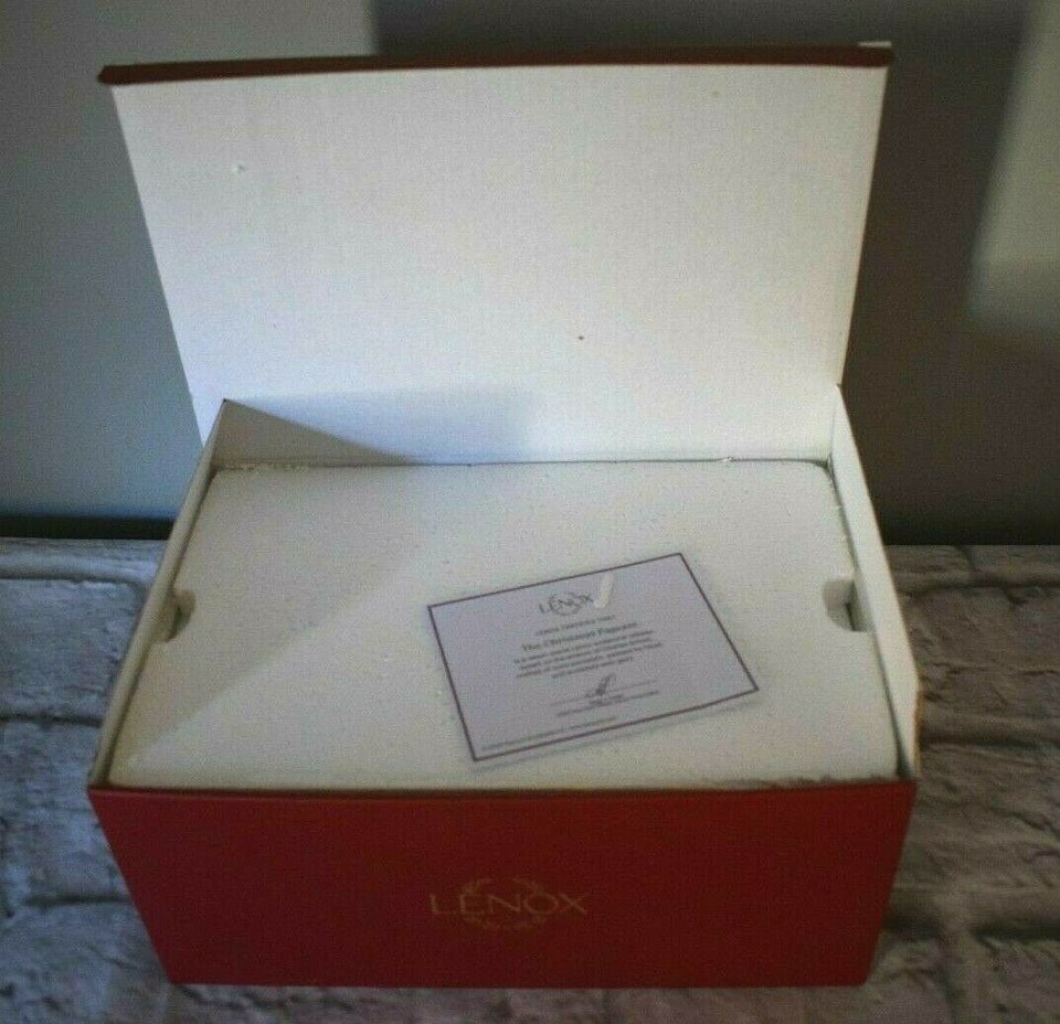 Lenox Peanuts Nativity Christmas Pageant Set Snoopy Charlie Brown Linus ...