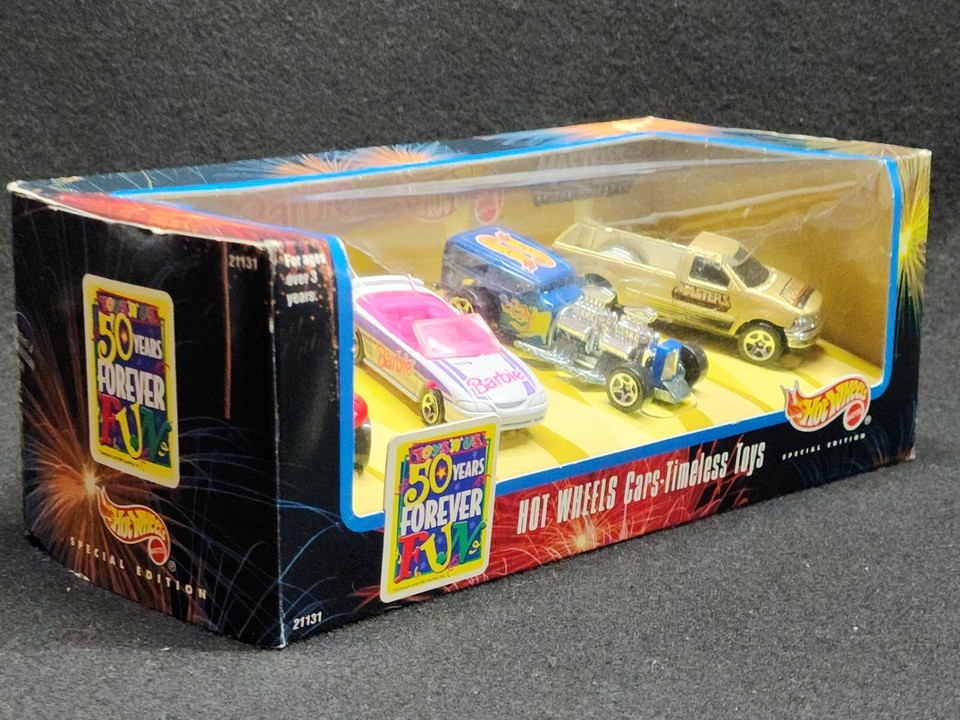 Hot Wheels Toys R Us Timeless Toys 50 Years Forever Fun Set - Uno ...