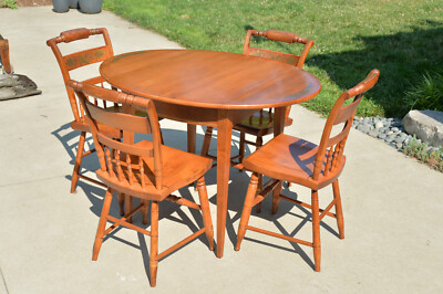 Hitchcock Maple "Apprentice" Dining Room Table with 4 Matching Chairs ...