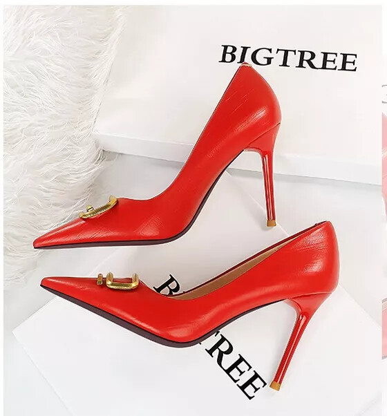 Éscarpins Chaussures Femme Rouge Talon 9 CM Aiguille et Cuir ...