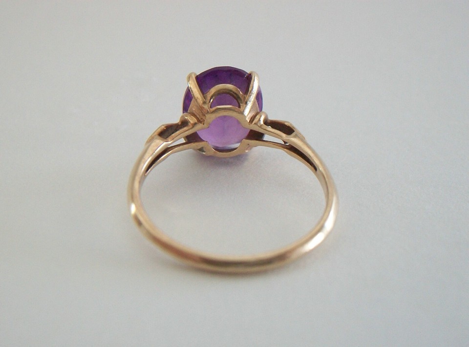 ARTHUR M. ANDERSON - Amethyst & 10K Gold Ring - United States - 20th ...