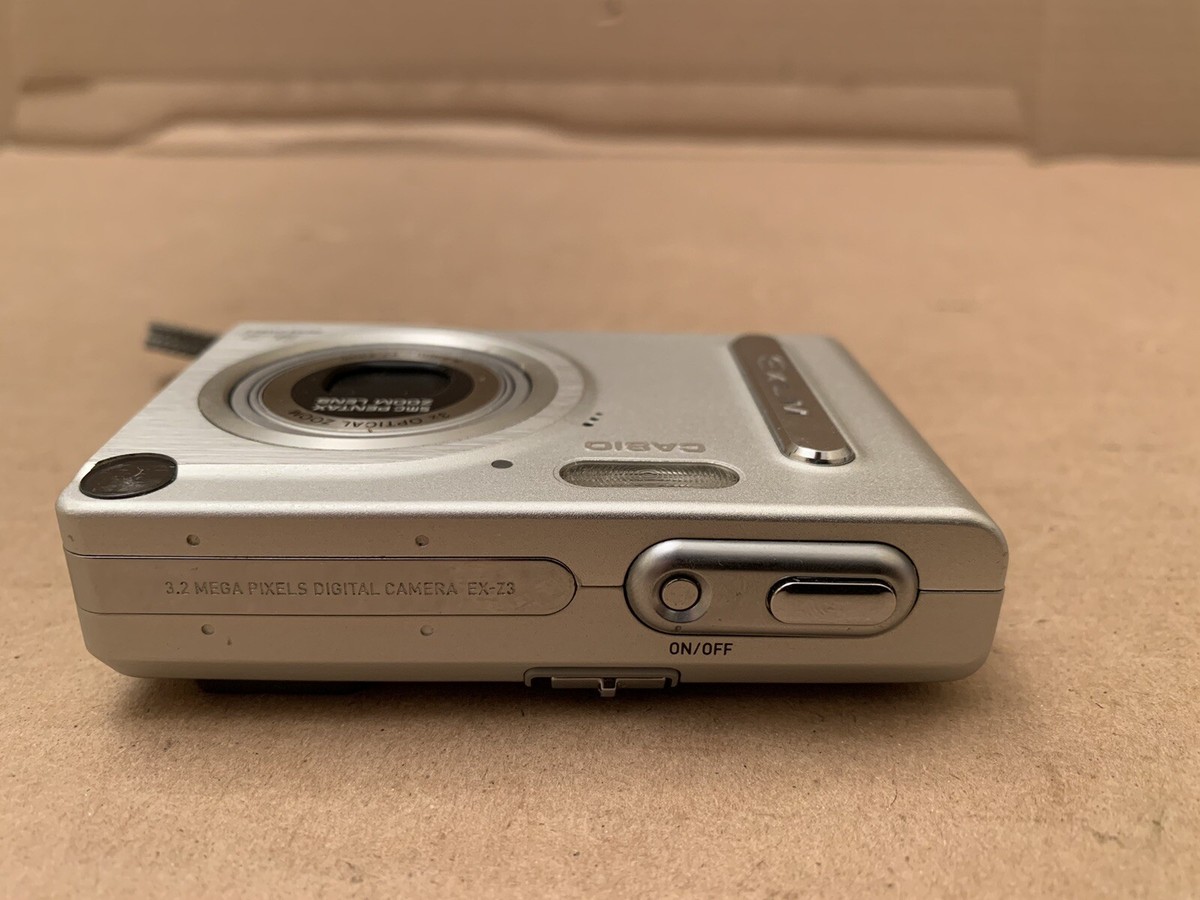 Casio EXILIM Z3 3.2MP Digital Camera - Silver for sale Casio EXILIM Z3 3.2MP Digital Camera - Silver for sale