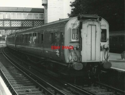 PHOTO TWO SR CLASS 4-COR CLASS 404 4-CAR EXPRESS EMU NOS3102 LIVERY AND ...