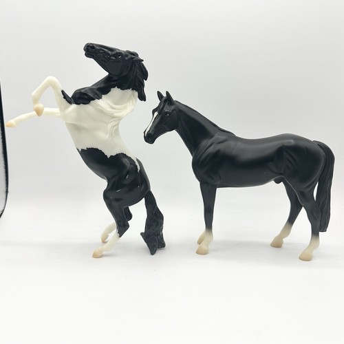 Breyer Freedom Series #935 & #961 Black Pinto Rearing Mustang Horse | eBay