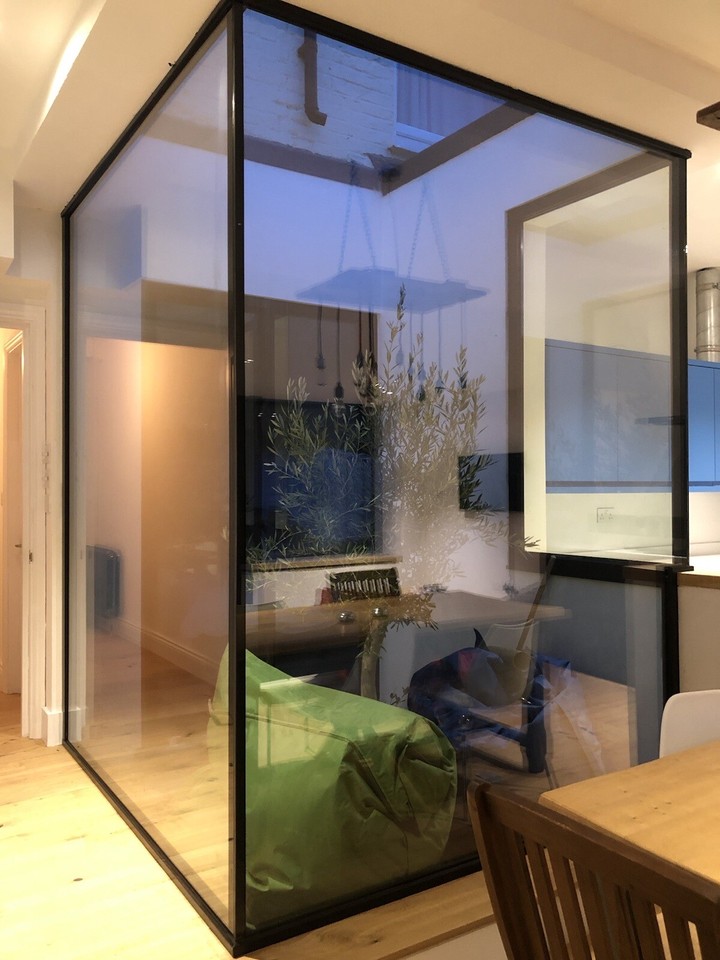 Fully Fitted- Oriel Window | Glass Box Seat | Modern Frameless Glass ...