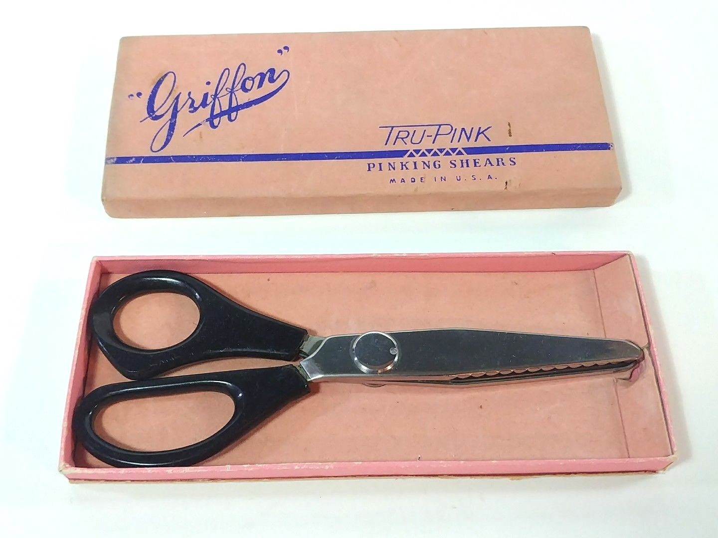 Vintage Cutlery Works Griffon Tru-Pink Pinking Shears in Original Box ...