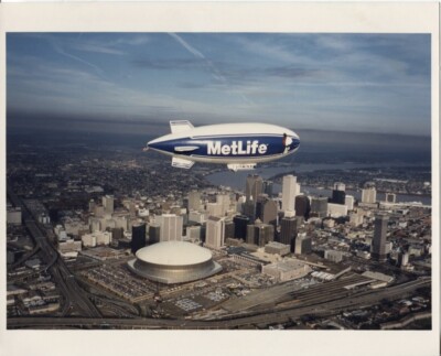 1991 Press Photo MetLife Blimp with Snoopy on the Side as the Pilot | eBay