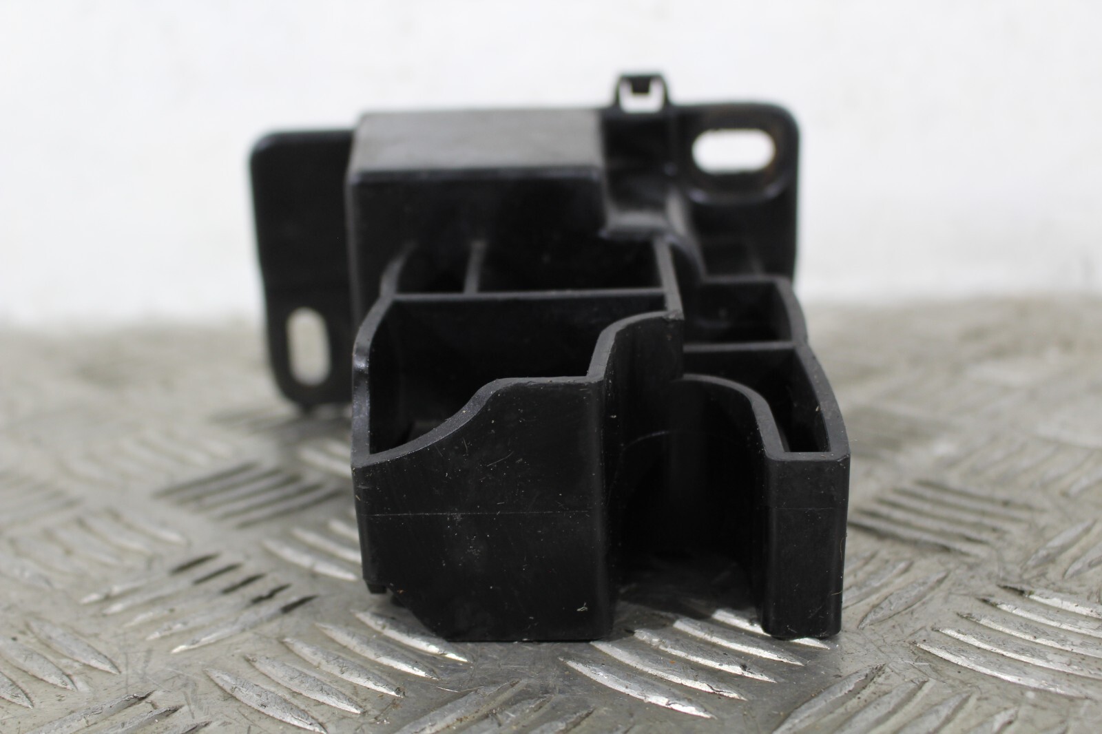 Renault CLIO Mk4 Front Bumper Support Bracket Right Side Genuine ...