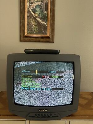 Sanyo DS13390 TV - Vintage 13 Inch CRT Television With Sanyo DS13390 TV - Vintage 13 Inch CRT Television With
