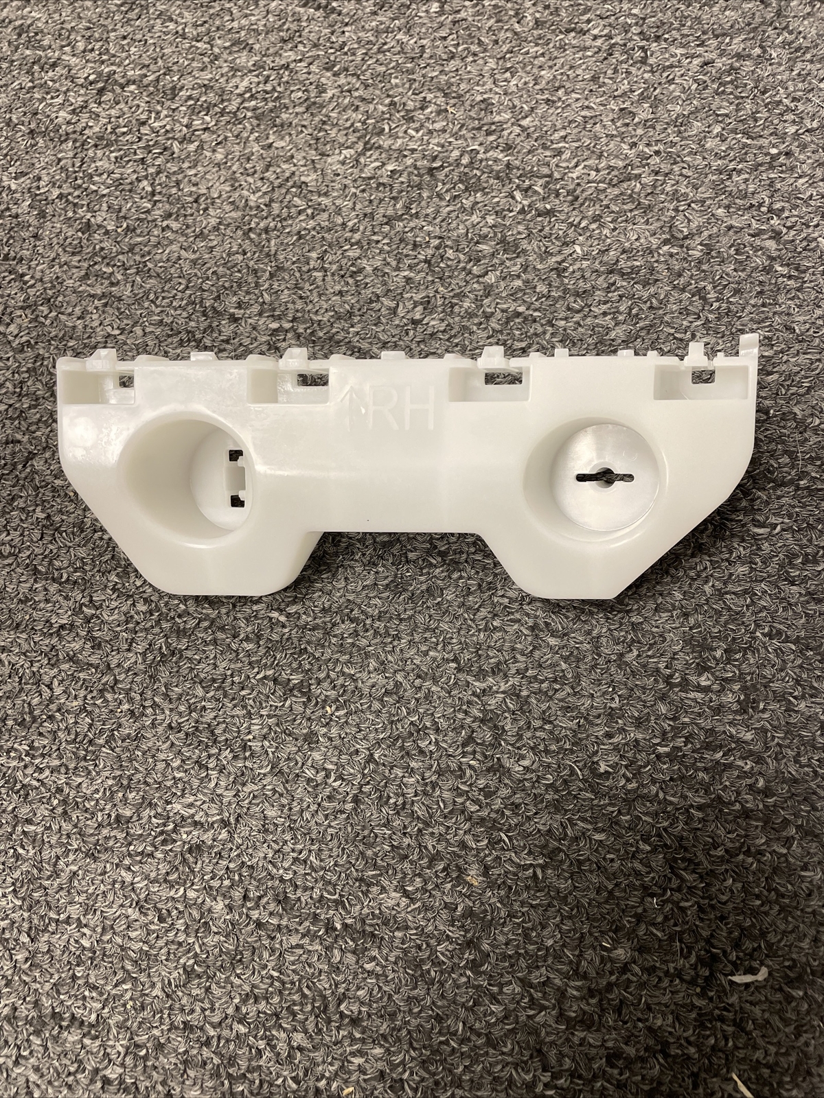 Nissan Versa 2012-2019 Front Right Bumper Cover Bracket OEM Part #62224 ...