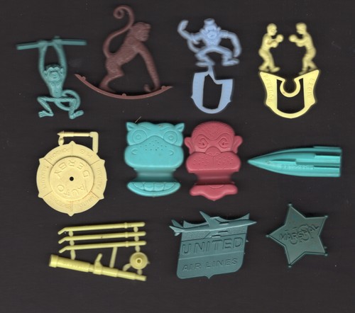 (11) 1960's PLASTIC CRACKER JACK PRIZES,SNAP~PUT TOGETHER~SQUEEZE ...