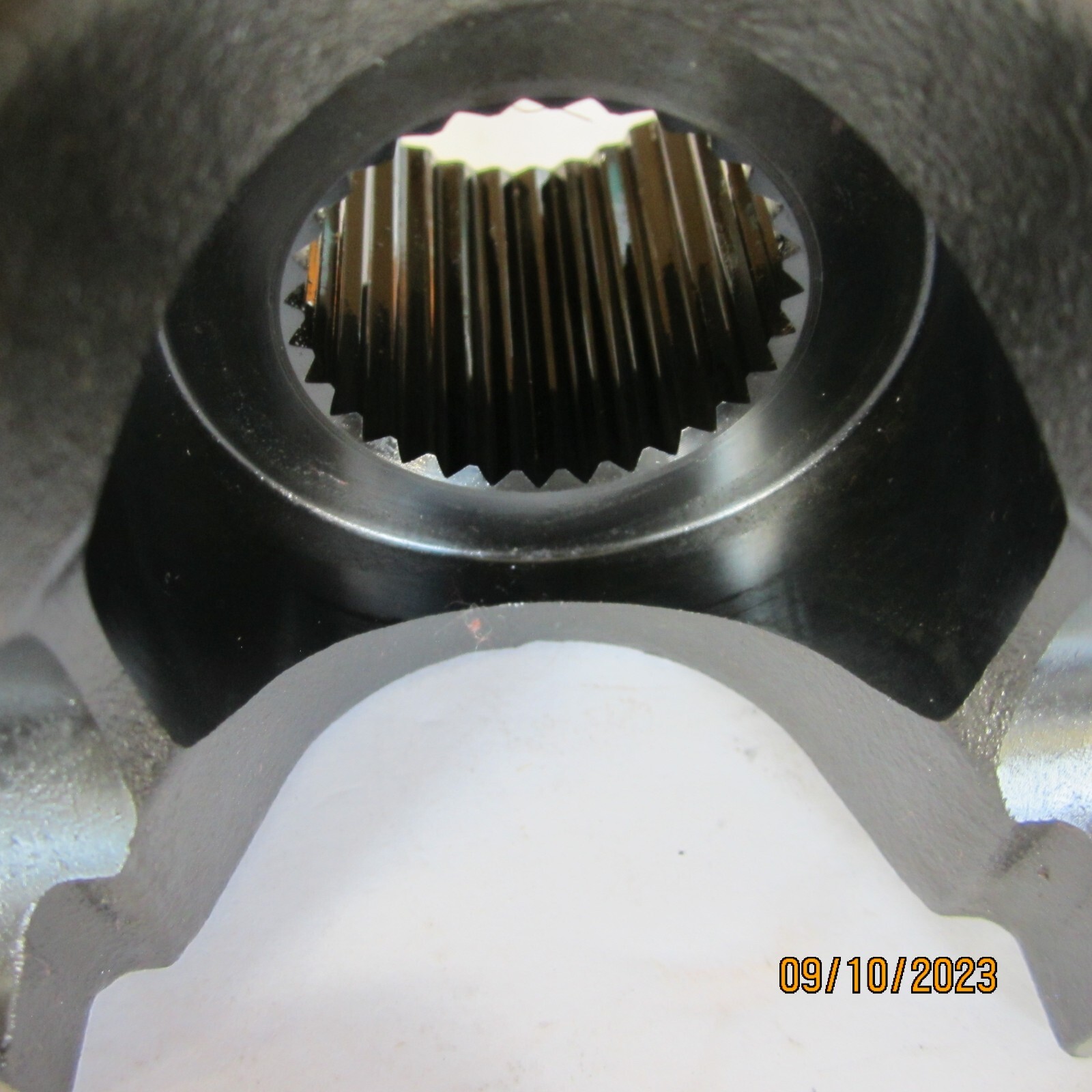 GM 12 Bolt Truck Forged 1350 Yoke w/ Seal, Crush Sleeve, Pinion Nut, U ...