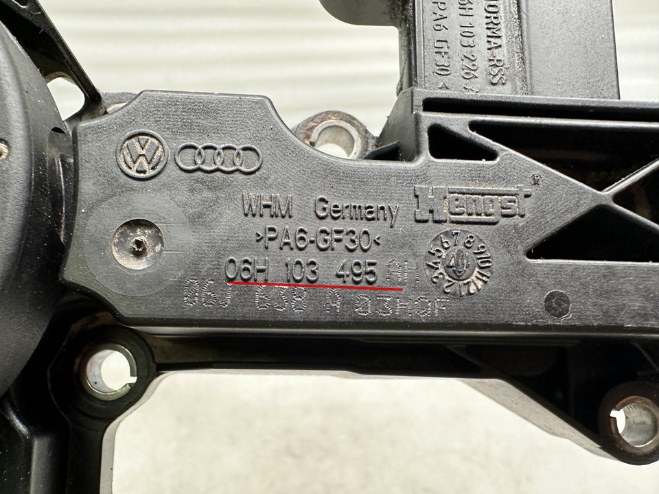 H41133 2009-2012 Volkswagen CC ENGINE OIL SEPERATOR ASSEMBLY 2.0L ...