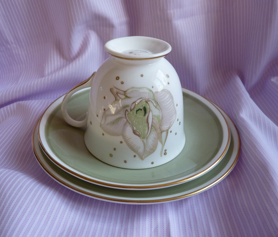 Vintage Susie Cooper Bone China Trio Magnolia Sage Green Gold Polka Dot ...