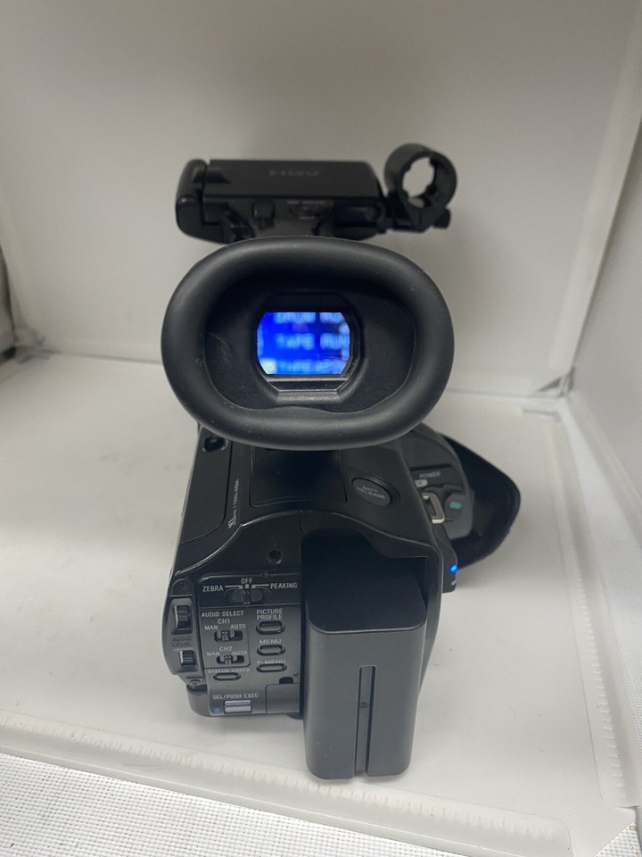 SONY HVR-Z1U PROFESSIONAL HDV CAMCORDER WITH BATTERY & CHARGER * Works ...