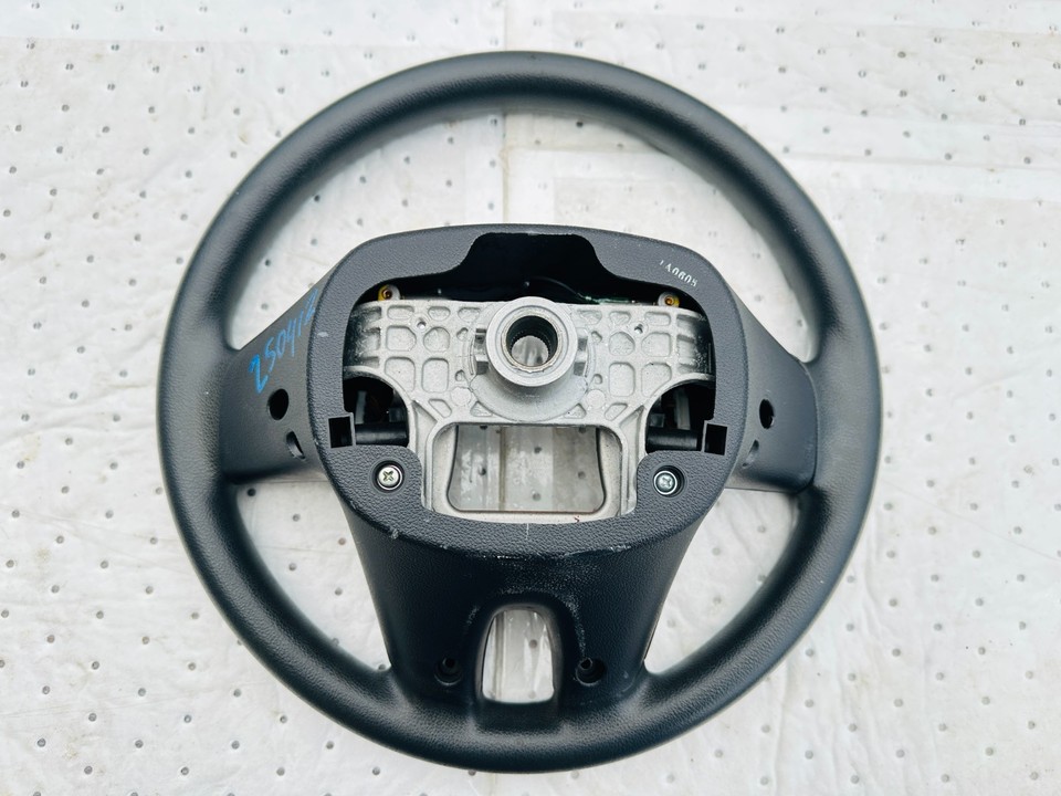 2011-2013 Kia FORTE Left Side Steering Wheel w/Audio & Cruise Control ...