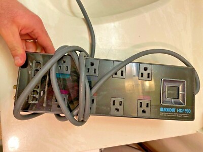 Monster Power Blackout HDP 900 Powercenter Surge Protector 8-Outlet ...