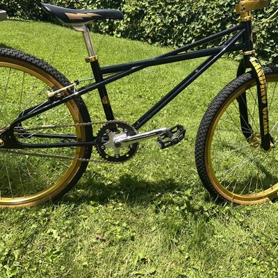 2011 SE RACING 24” Quadangle Loop tail BMX Cruiser Black With Gold ...