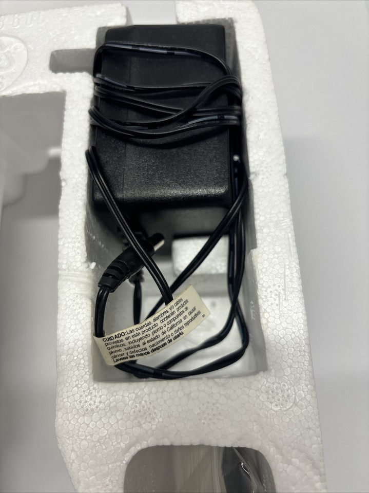 Vector Stormtracker Elite WC300DSV TV Lantern AM FM Weather Alert Radio ...