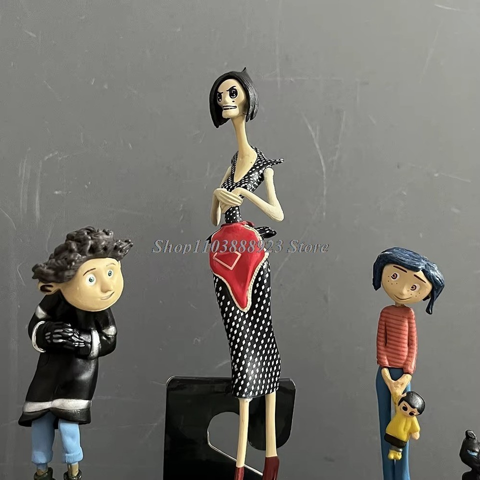 Coraline Collectible Figure Set Coraline Other Mother & Wybie Display ...