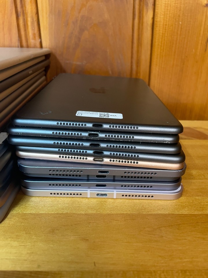 Defective - Lot of 38 Assorted Apple iPads - Read Description | eBay