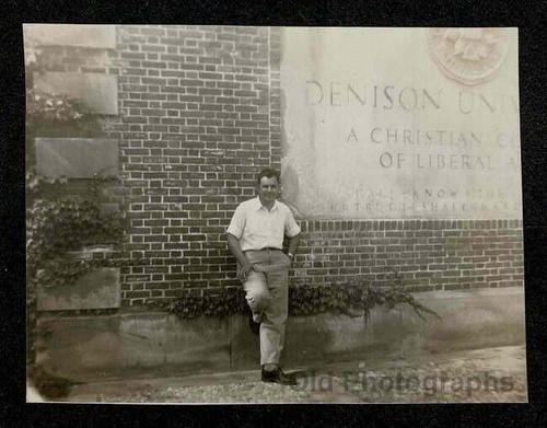 ROADSIDE SIGN DENISON UNIVERSITY MAN POSING OLD/VINTAGE PHOTO- B390 | eBay