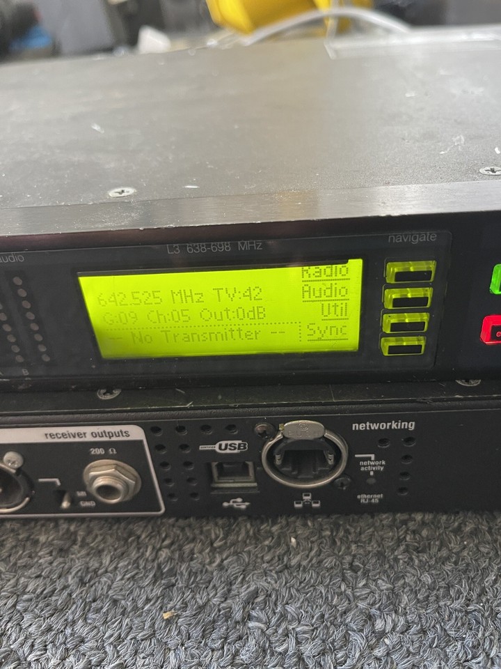 Shure UR4S L3 638-698 MHz Wireless Receiver Audio Reference Companding ...