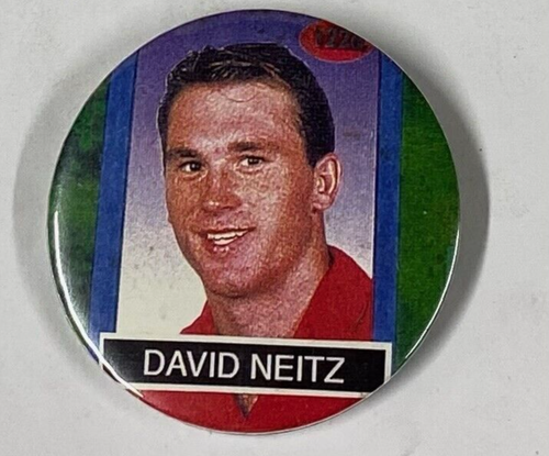 VFL/AFL VINTAGE MELBOURNE DAVID NEITZ COLLECTABLE TIN BADGE / PIN ...