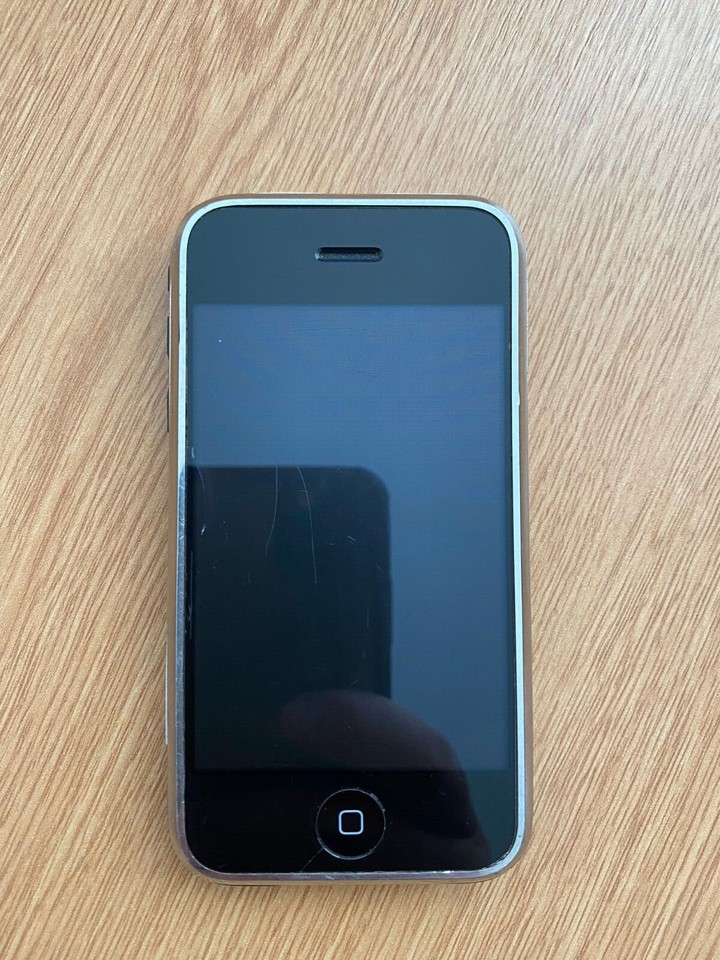 Apple iPhone 1, 8GB 1st Gen Model, A1203 Year 2007, 19 Years old! Very ...
