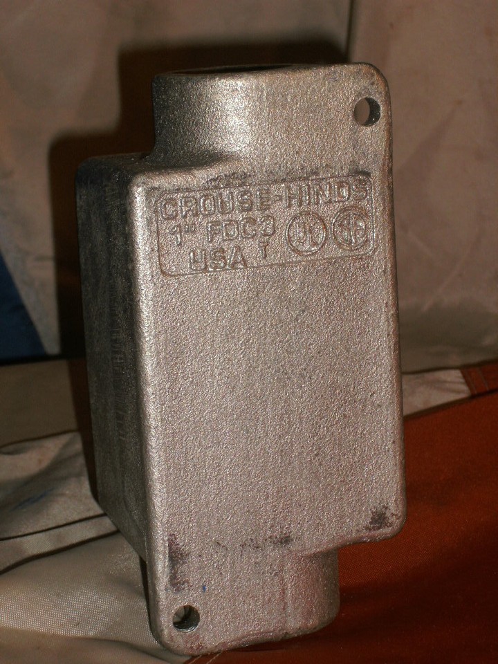 CROUSE HINDS FDC3 SINGLE GANG PASS THROUGH DEVICE BOX MALLEABLE IRON 1 ...