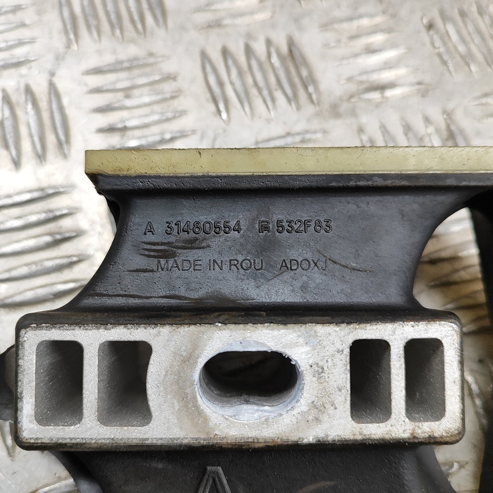 VOLVO XC60 MK2 Front Engine Mount 31480554 2.0 Hybrid 184kw 2024 ...