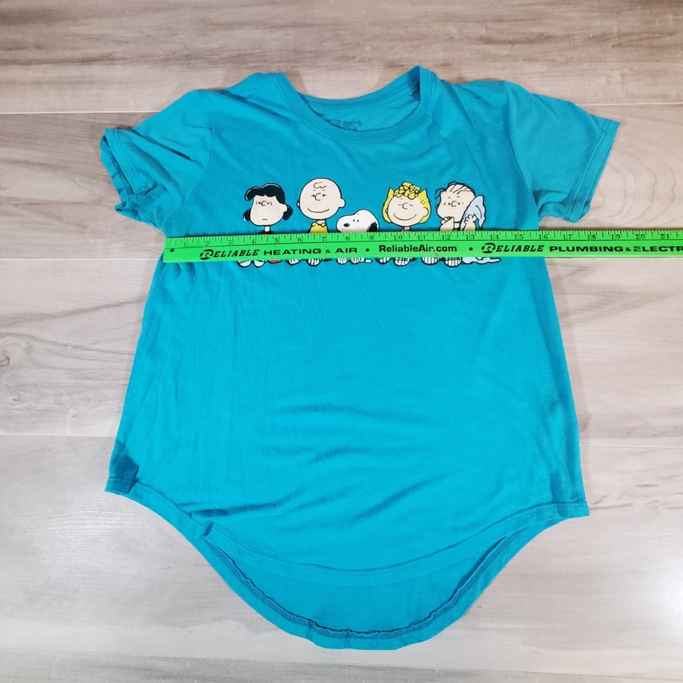 Peanuts Girls Juniors T-shirt size M Medium Lucy Charlie Snoopy Sally ...