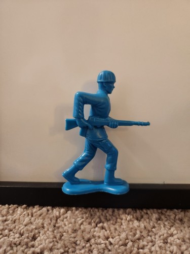 Vintage 1960s Remco Hamilton's Invaders Blue Soldier Tommy Gun Playset ...