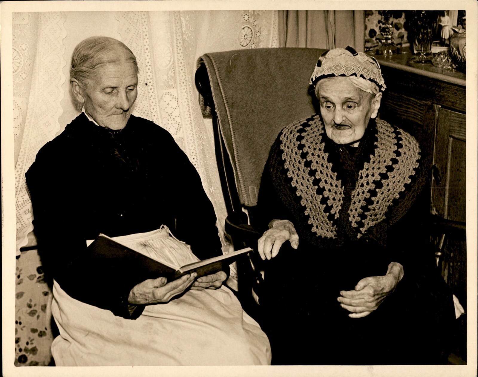 GA137 Original Underwood Photo OLDEST WOMEN IN ENGLAND Rachel Swain ...