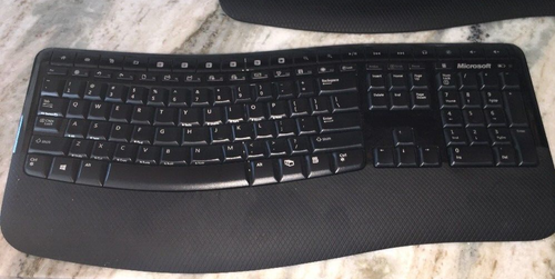 Microsoft Wireless Comfort Keyboard 5000 (#1394 WUG0872 X820926-001 ...