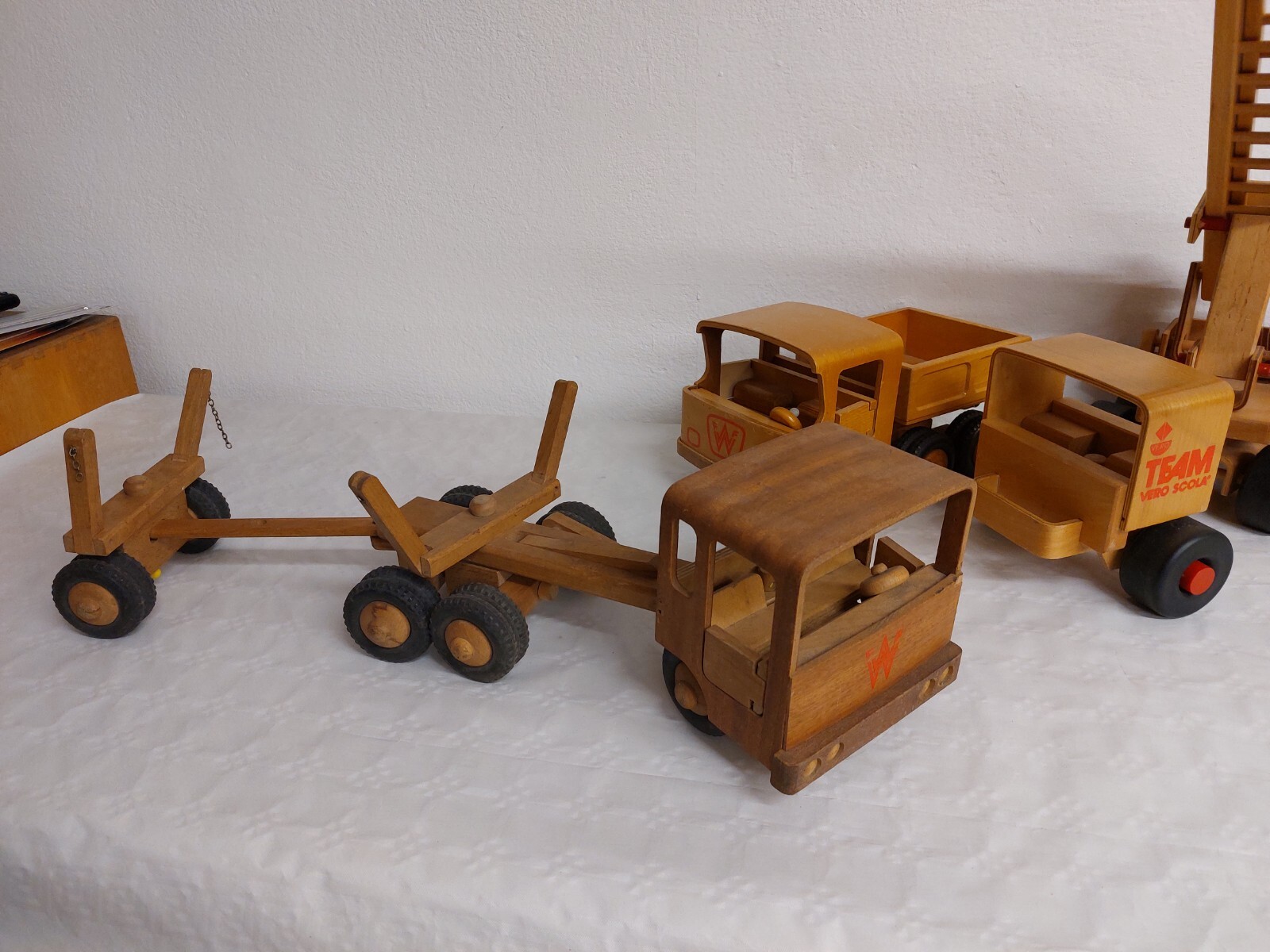 DDR Holzspielzeug Konvolut FWF Fröbel VERO LKW Bagger Feuerwehr Kipper Langholz | eBay